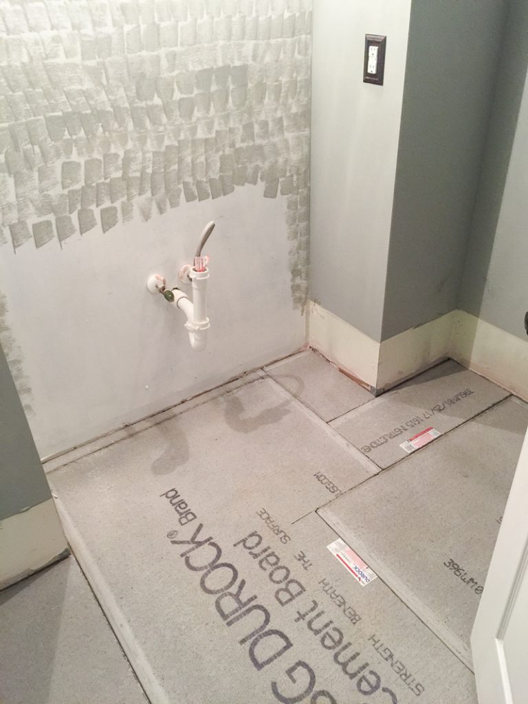 DIY tile tip : My Secret to Tiling A Curve - Bower Power