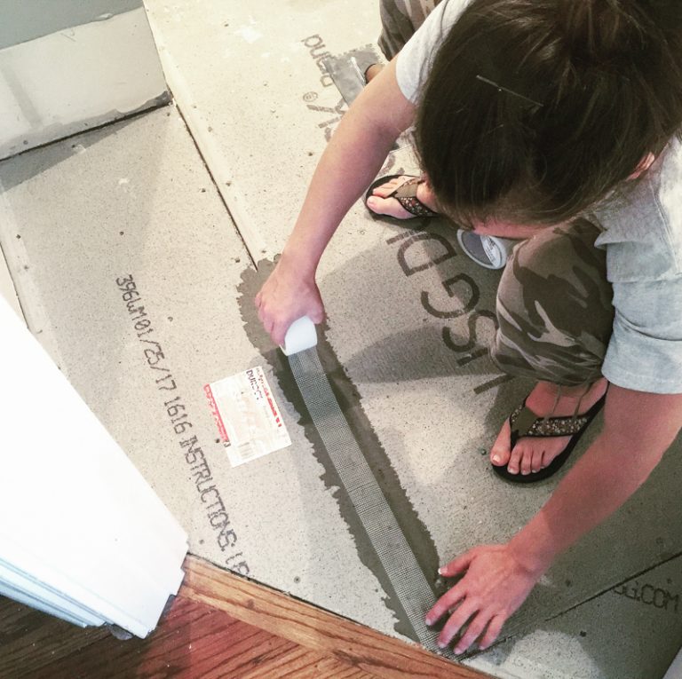 DIY tile tip : My Secret to Tiling A Curve - Bower Power
