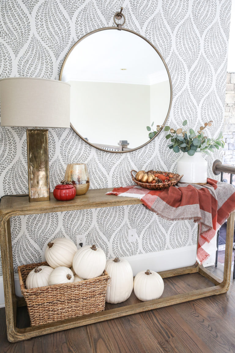 Decorating our Hallway for Fall 2018 - Bower Power